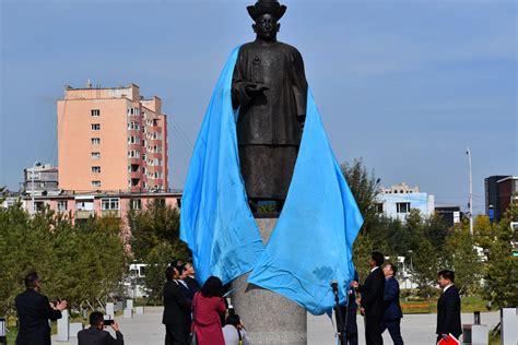 ФОТО Богд хааны дурсгалд зориулсан цэцэрлэгт хүрээлэнгийн нээлт боллоо