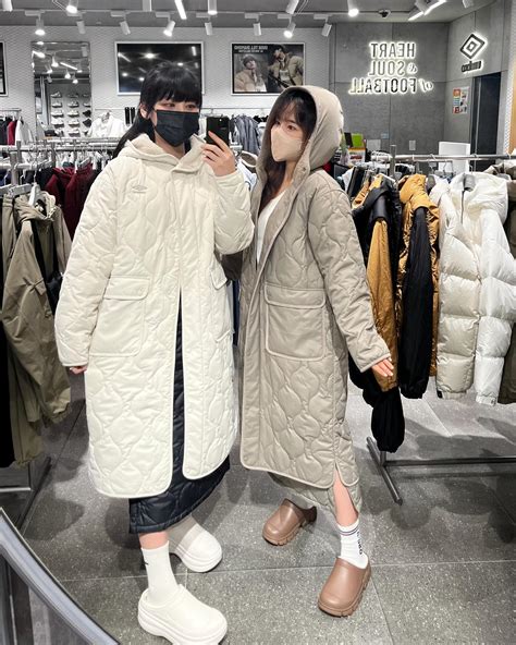 엄브로 광주세정점 웨이파인더 우먼스🏜️🐫 유니크한 색감과 디자인으로 남들과는 다른 도전과 여행을 즐겨볼까요🎈 롱기장 숏기장 둘다 예쁜데 하나로 가능하다니🥹 공용