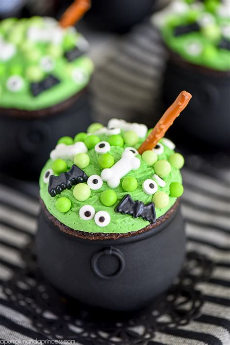 Cauldron Cupcakes