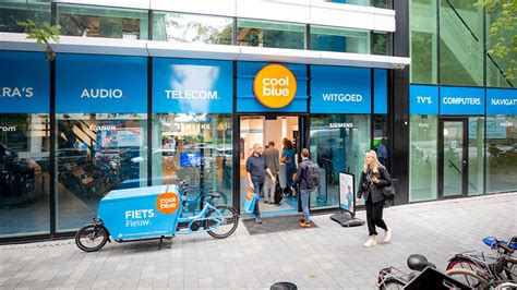 Alles Over Televisies Bekijken In Onze Winkels Coolblue Alles Voor