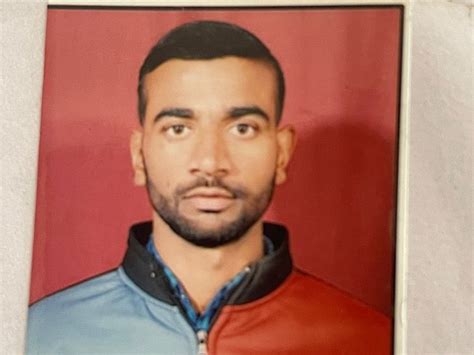 4 Miscreants Stopped By Showing Weapons Ran Away With 16 Thousand