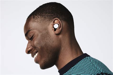 Новые Pixel Buds 2 - полностью беспроводные наушники (179$)