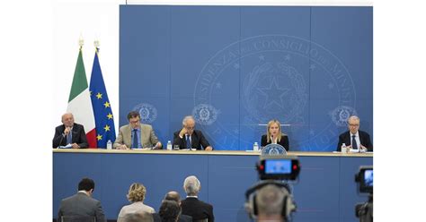 Assunzioni e Concorsi Pubblici le novità del decreto PA FISCOeTASSE
