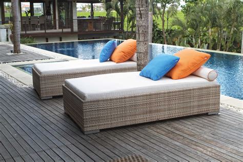 Tips For Buying Pool Furniture Patioliving