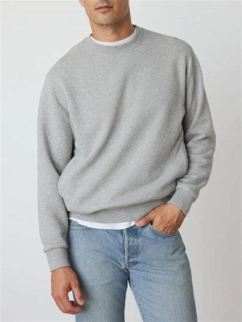 Dont Sleep On A Grey Crewneck Sweatshirt Outfit
