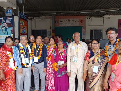 श्री पारसनाथ दिगंबर जैन समाज समिति हीरापथ के सानिध्य में हर वर्ष की
