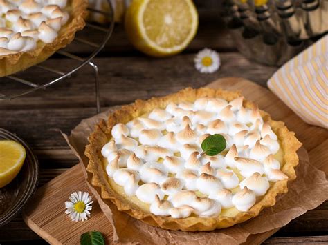 Tarte meringuée au citron Recette de Tarte meringuée au citron Marmiton