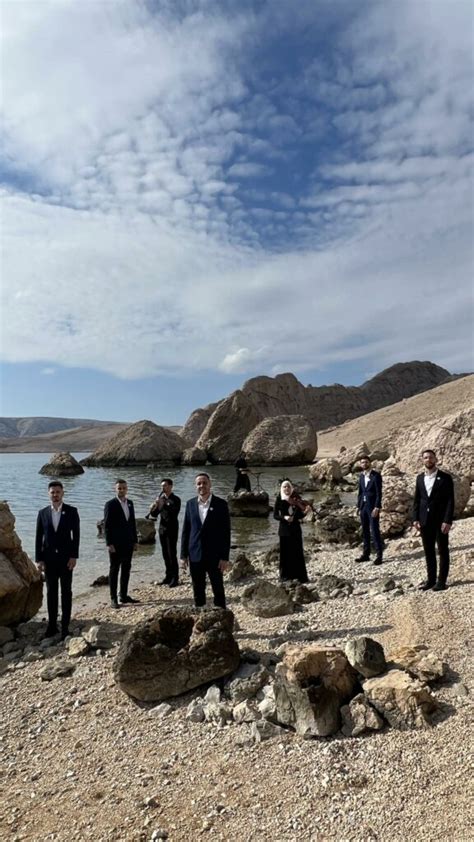 Grupa Rejjan” Kalesijca Rijada Imamovića Povodom 20 Godina Postojanja