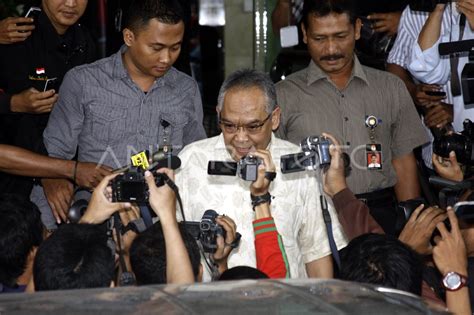 DITAHAN KPK ANTARA Foto