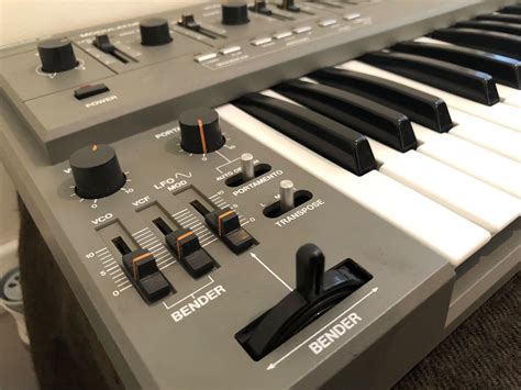 matrixsynth roland sh 101 vintage monophonic analogue synthesiser
