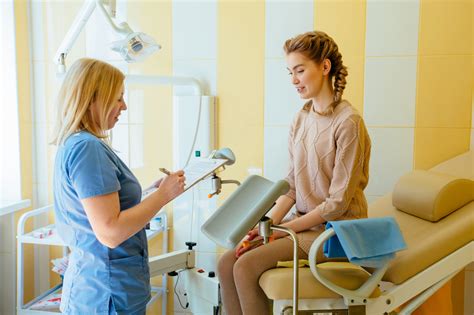 6 Signs You Need To Schedule A Gynecologist Appointment Immediately