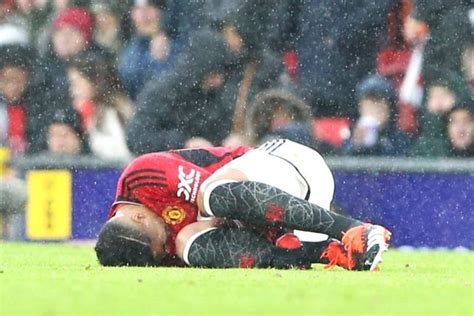 Ngôi sao Man Utd bị chỉ trích nặng nề vì hành động gây tranh cãi Báo