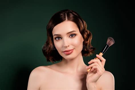 Artist Naked Model Stock Image Image Of Beautiful Model 190676667