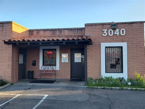 Divine Touch Massage And Bodywork 57 Reviews 3040 E Fort Lowell Rd