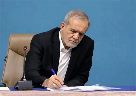 جوان، پزشکیان را با احمدی‌نژاد مقایسه کرد