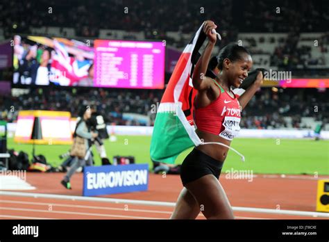 London Uk 07 Aug 17 Faith Chepngetich Kipyegon Of Kenya Celebrating
