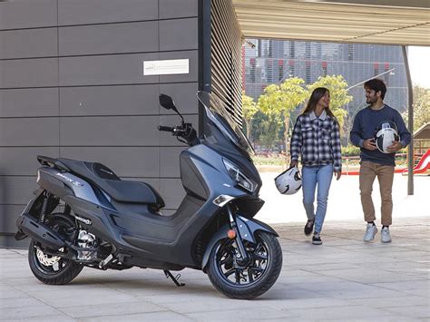 SYM celebra 20 años de éxito en España MotoTaller info
