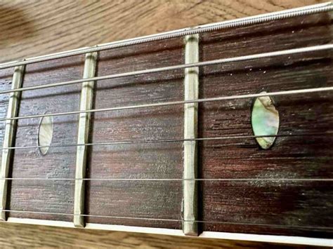 Guitar Frets Too Low Guide To Fret Level And Refrets