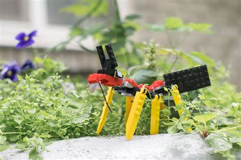 Lego Moc Ant By Rovel Rebrickable Build With Lego