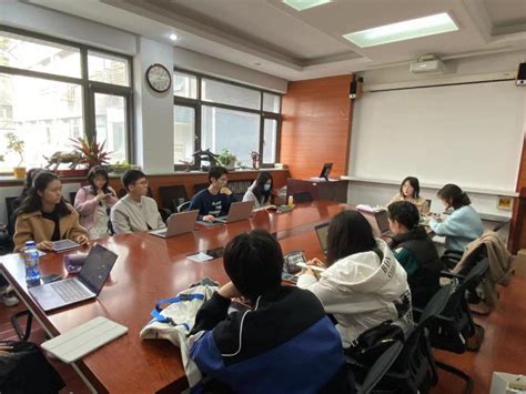 初始双学位外交学 法学沙龙成功举办 英语学院