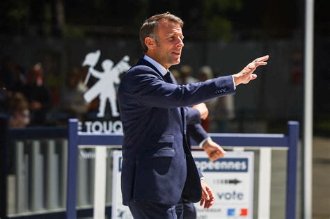 De Druk Op Macron Zal Zeer Groot Zijn Om Gewoon Ontslag Te Nemen Bij