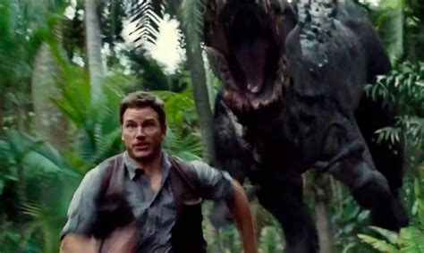 Chris Pratt Chased Down In This Jurassic World Clip Bloody Disgusting