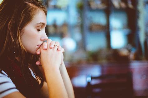 16 Big Signs Your Twin Flame Is Communicating With You