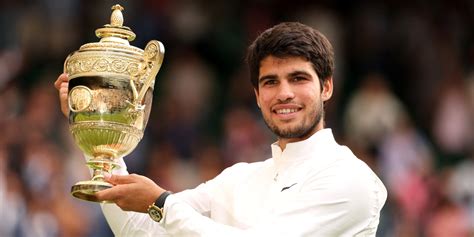 Tennis Carlos Alcaraz Remporte Son Premier Wimbledon En Battant Novak