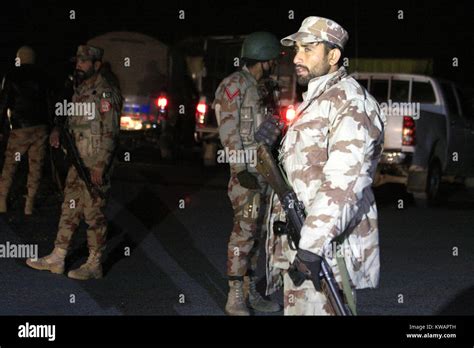 Quetta Pakistan 2nd Jan 2018 Pakistani Soldiers Stand Guard Near An