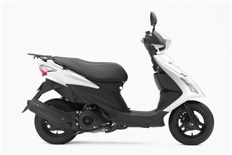“あったか通勤快速仕様車”アドレスv125s リミテッドの車体色を変更して発売 Web Mr Bike