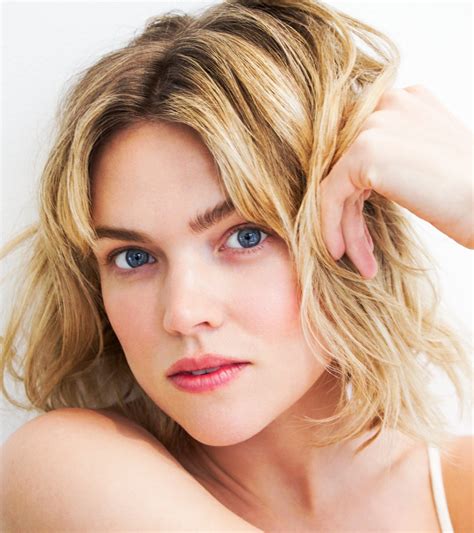 1920x2160 Resolution Beautiful Erin Richards Face 1920x2160 Resolution