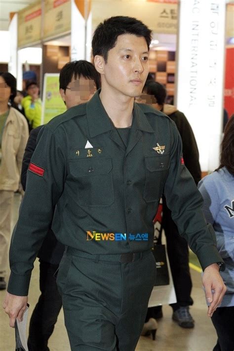 이제 일병단 뽀샤시 피부 이동건 연예 포토 토크 네모판