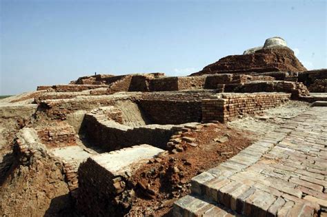 Floods Threaten Pakistans World Heritage Site Of Mohenjo Daro In