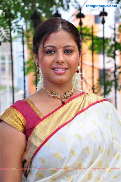 Sunakshi Actress Hd Photos Images Pics And Stills Indiglamour Com