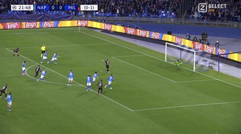 Haja Coração Meret Pega O Pênalti De Giroud