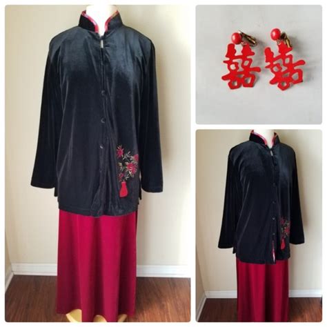 Susan Graver Skirts Susan Graver Blck Red Asian Theme Velvet Skirt