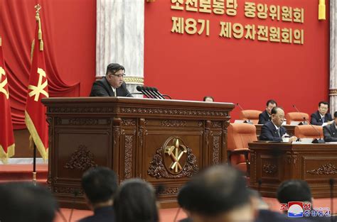 Kim Jong Un De Corea Del Norte Ha Ordenado Al Ejército Acelerar Los