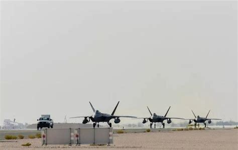 F 22部署美军驻中东最大基地 或成伊朗“最佳目标”？