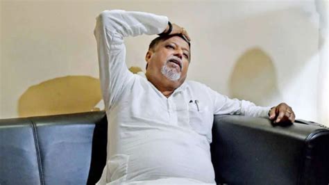 Mukul Roy কথায় কথায় কেন খেই হারিয়ে ফেলেন রায়সাহেব কতটা অসুস্থ