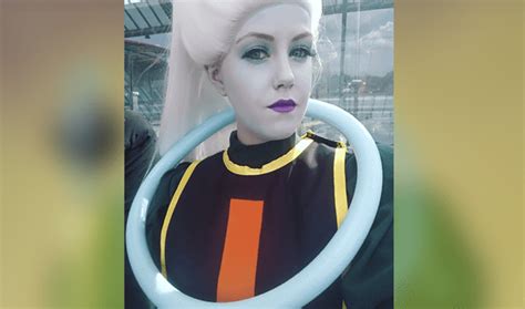 Dragon Ball Super Chica Muestra Su Sensual Cosplay De Vados Y