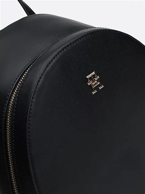 Th Monogram Dome Backpack Black Tommy Hilfiger