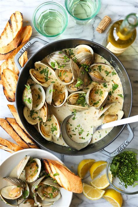 Clams In White Wine Sauce Recipe Easy And Flavorful