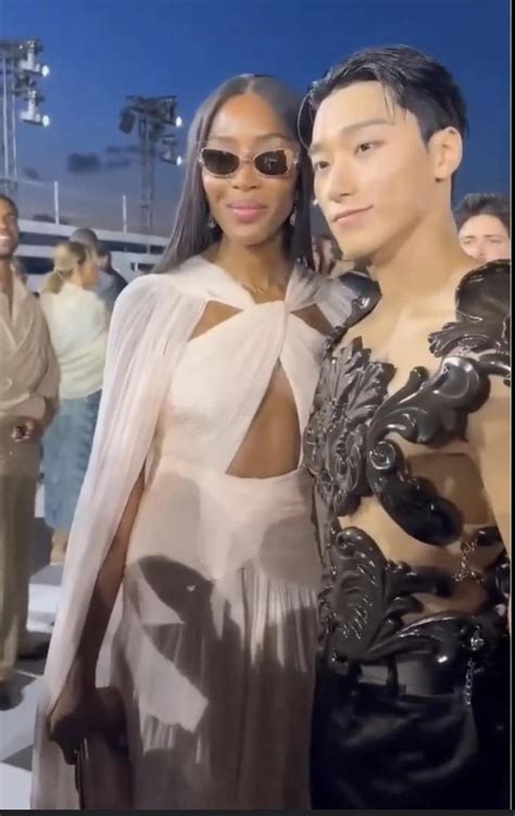 에이티즈 산 인종차별 당한거 맞지 스레딕