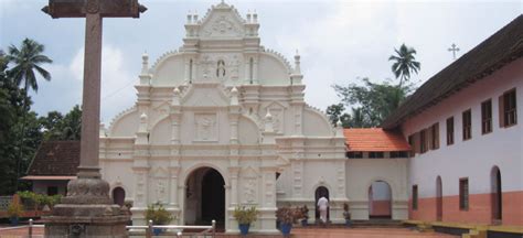 Kerala Historical Hills Wild Life Backwater And Houseboat Package