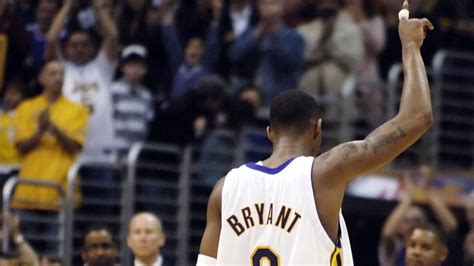 A Performance to Remember: Kobe Bryant's 81 Point Game - YouTube
