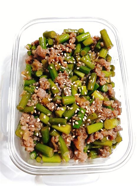 돼지고기마늘종 쫑 볶음~간단하게 덮밥으로