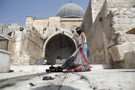 エルサレム聖地のモスクで衝突、ユダヤ新年前に緊張高まる 写真10枚 国際ニュース：afpbb News