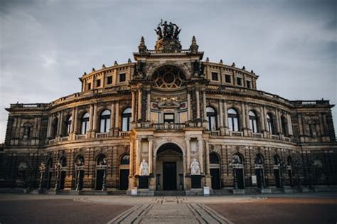 Semperoper 건물 광장 기념물 독일 드레스덴 랜드마크 신고전주의 건축 오페라 자갈 지역 랜드마크에 관한