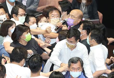 藍營立院激戰杯葛蘇揆 趙少康要蔡政府自己檢討嗆12字 政治 中時新聞網
