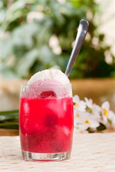 Raspberry Float Stock Image Image Of Setting Food Glass 9099697